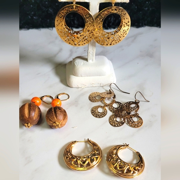 Vintage | Jewelry | Elegant Gold Earrings Set | Poshmark